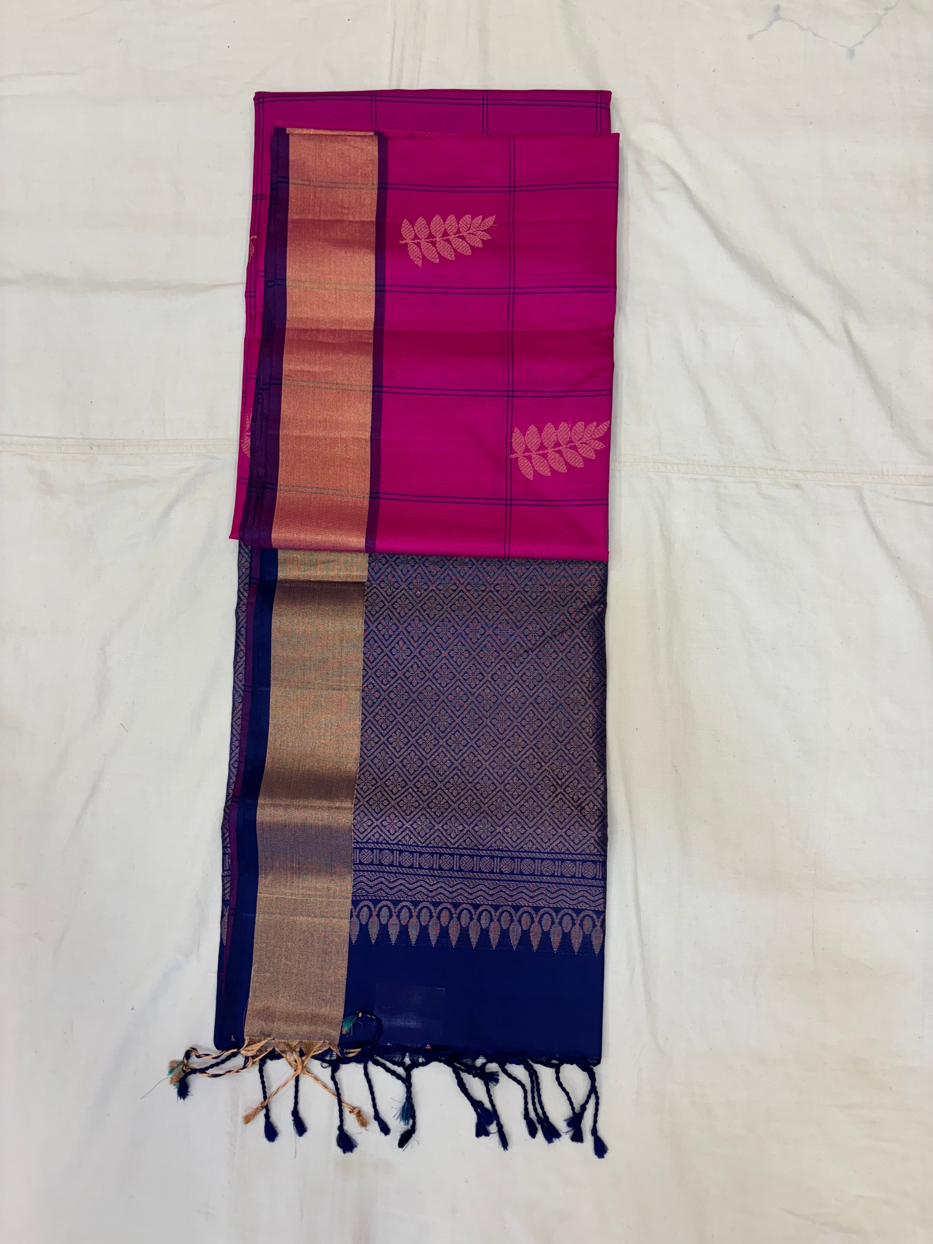 Anuki checked softsilk saree - Pure silk saree – Weaves & Wander